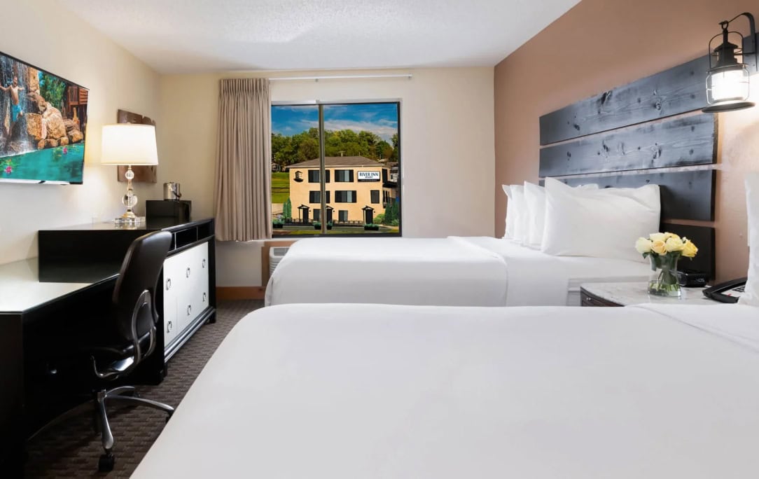 Rooms - The Vue Waterfront Hotel Wisconsin Dells