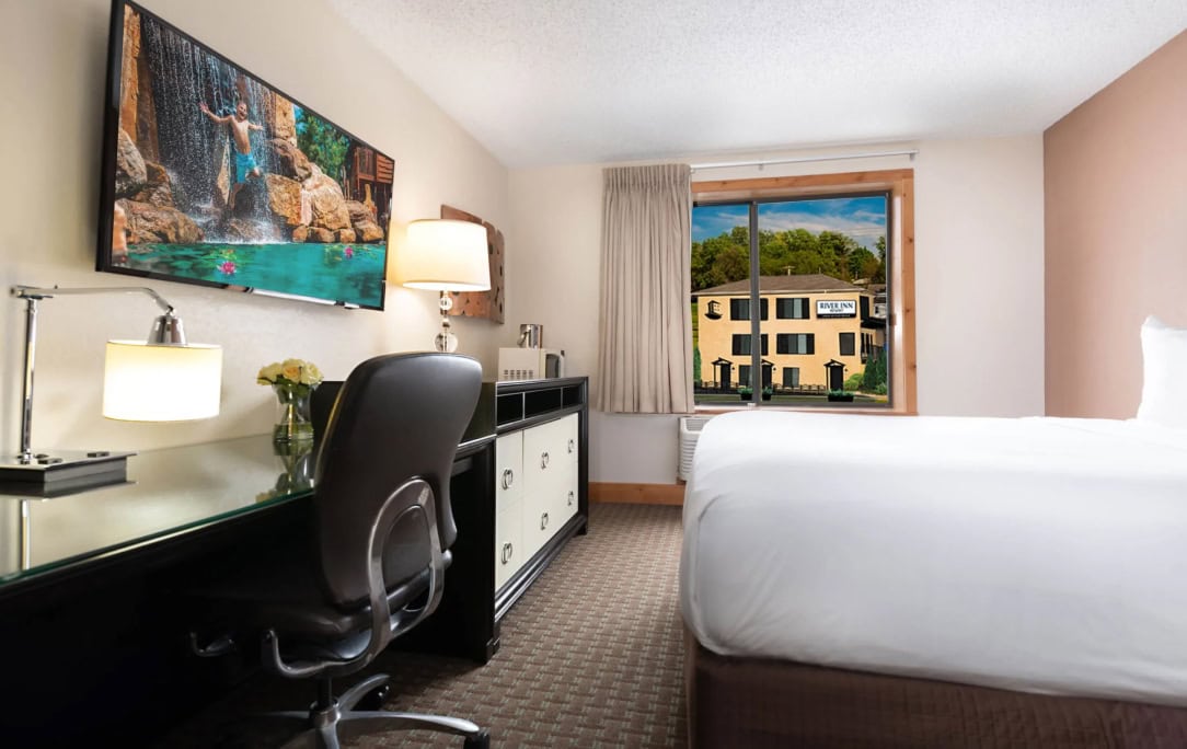 Rooms - The Vue Waterfront Hotel Wisconsin Dells